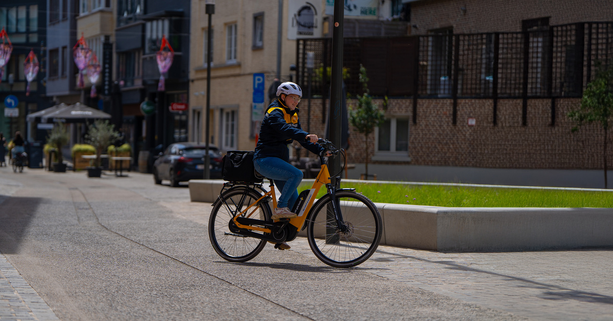Met de fiets op ronde | Wit-Gele Kruis